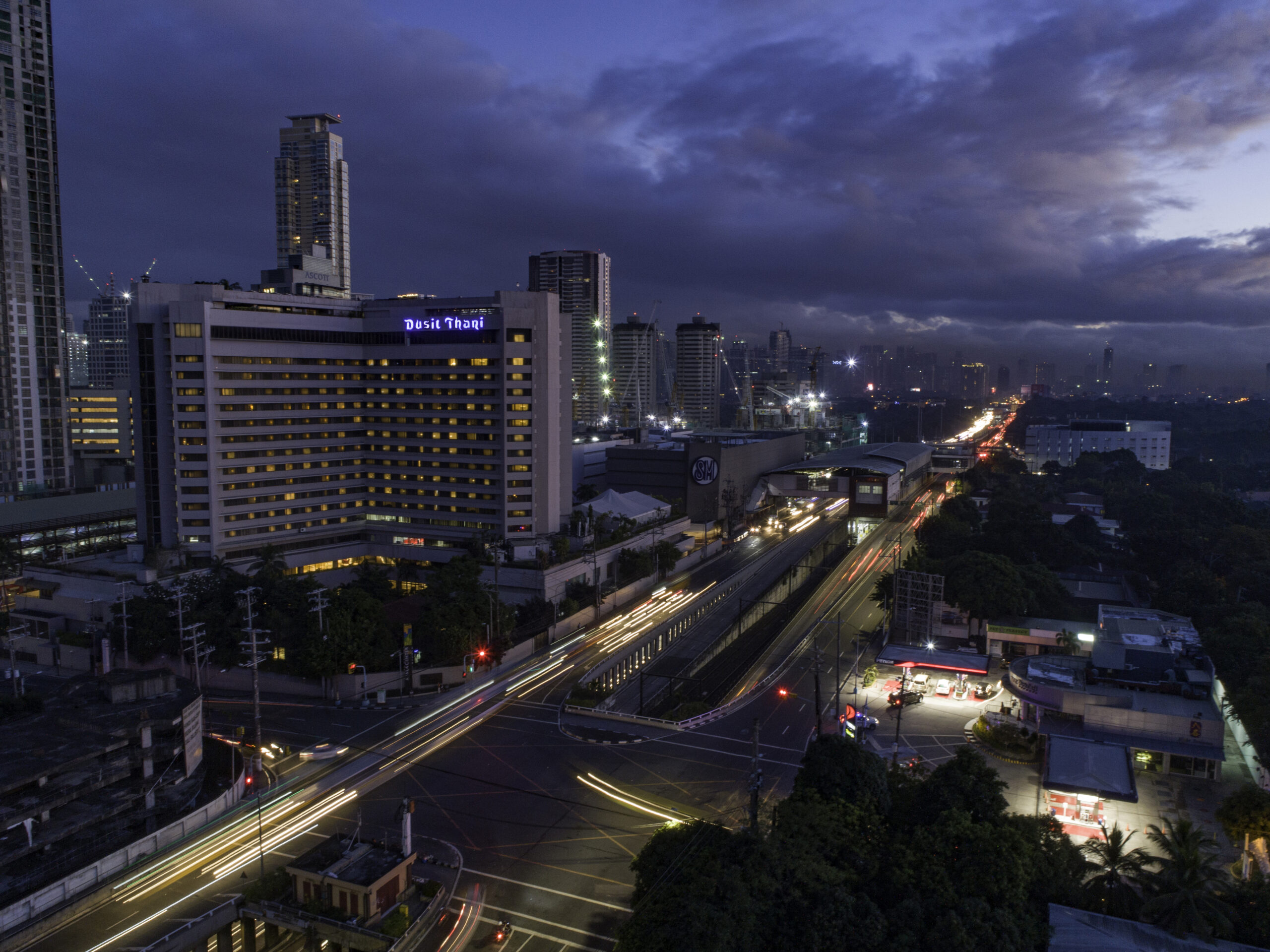 Dusit Thani Manila: Top 10 Hotels & Resorts in the Philippines ...